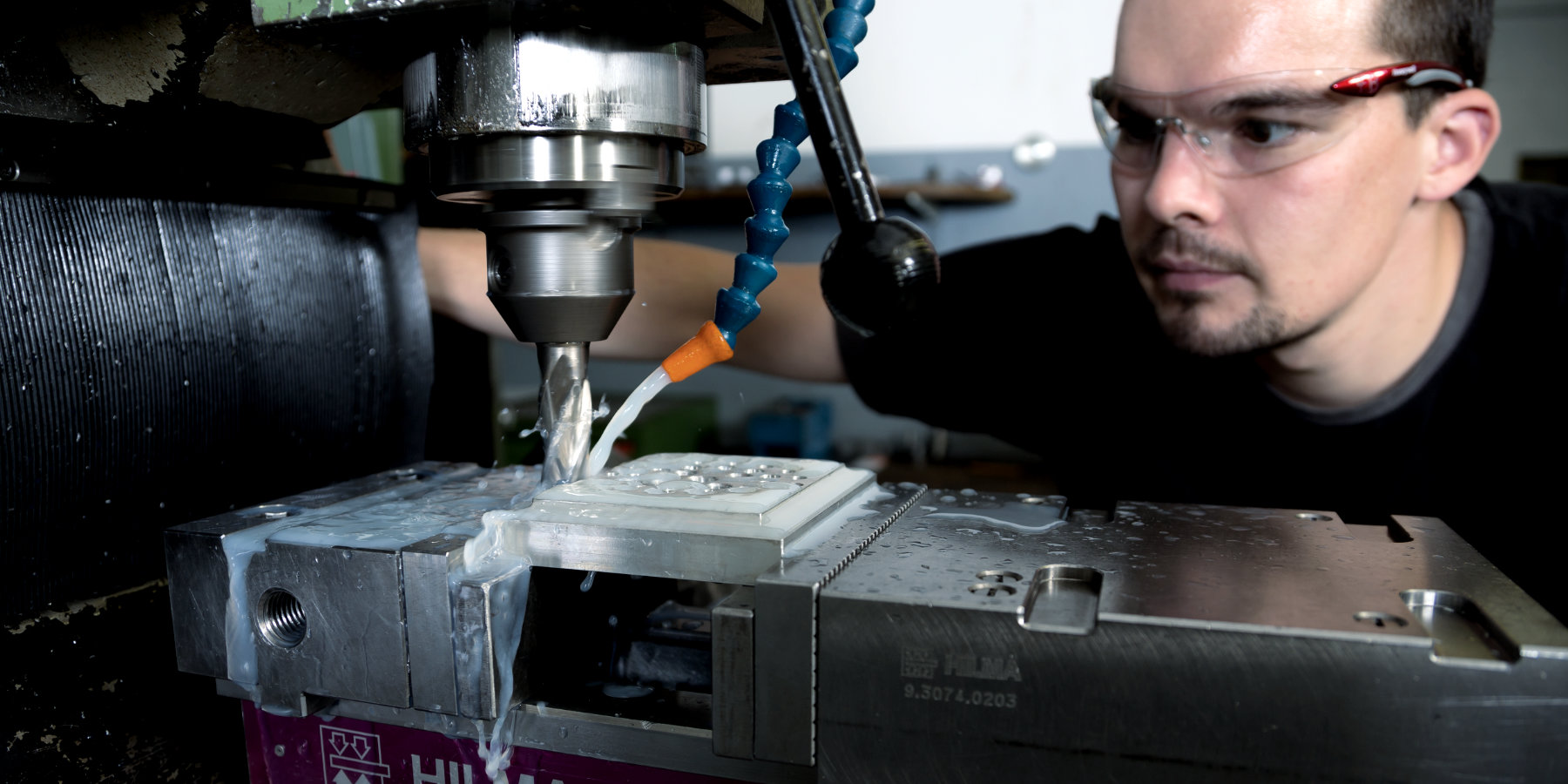 Feinwerkmechaniker:in Werkzeugbau (m/w/d) Ausbildung - König & Meyer Feinwerkmechaniker:in Werkzeugbau (m/w/d) Ausbildung - König & Meyer